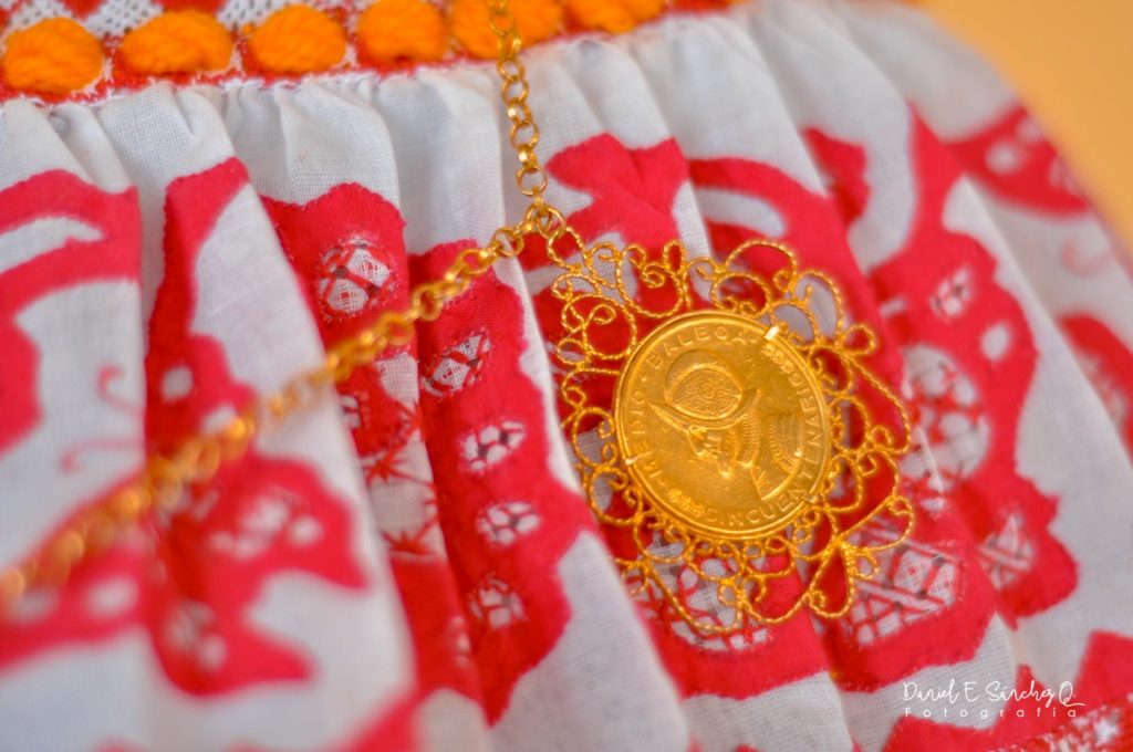 Vistiendo de pollera Parte III, las prendas de la pollera - lacabanga.com