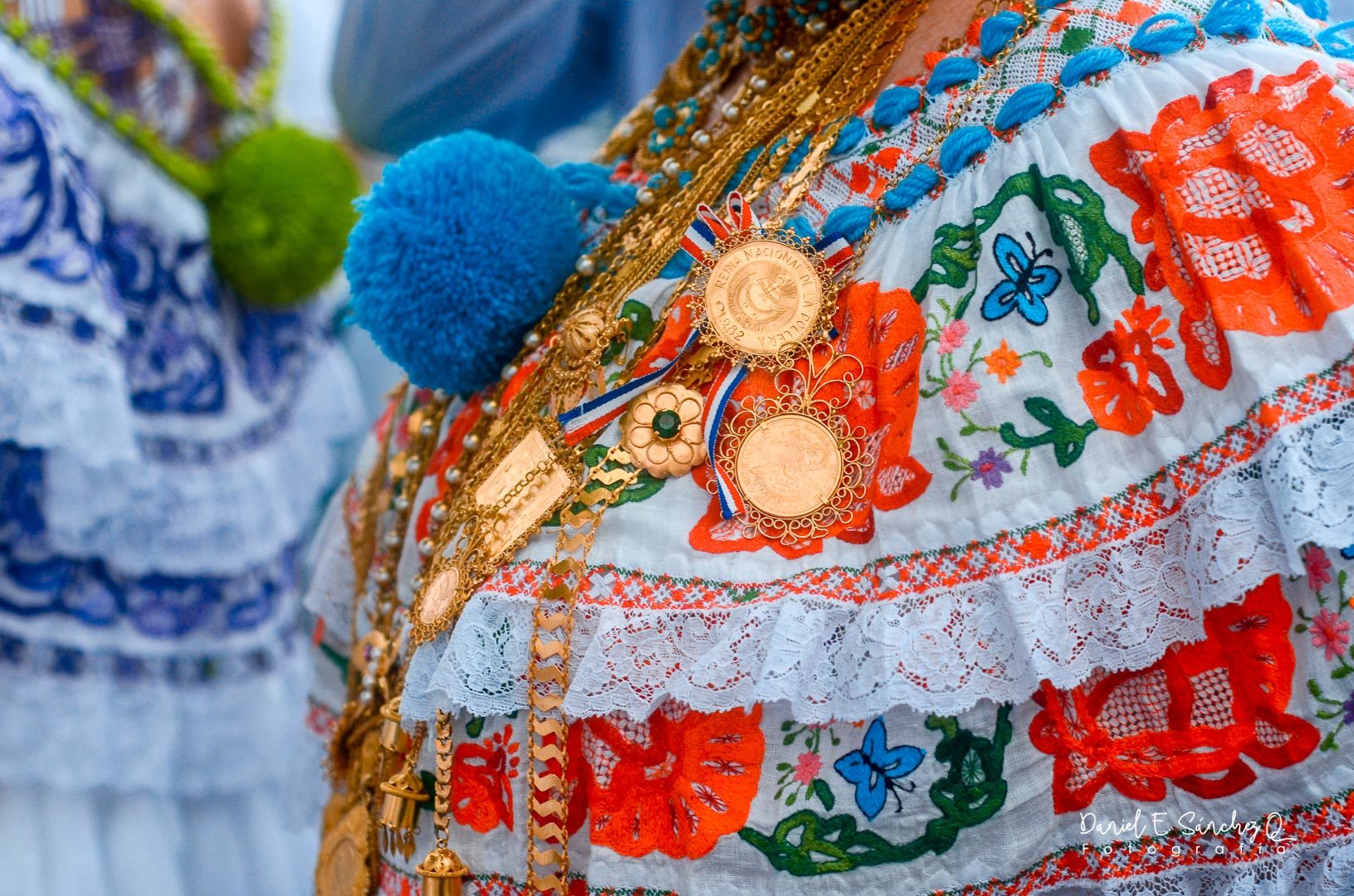 Joyas de la pollera: El Cabestrillo - lacabanga.com