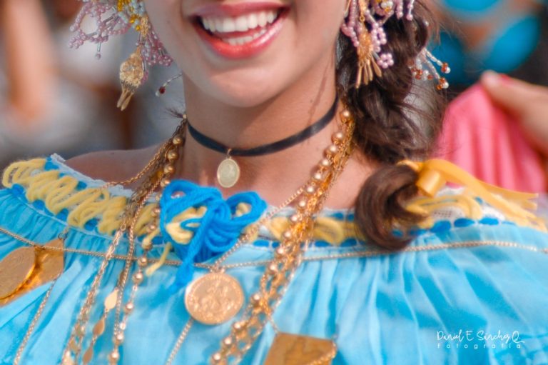 Enjaretado de la pollera panameña - lacabanga.com